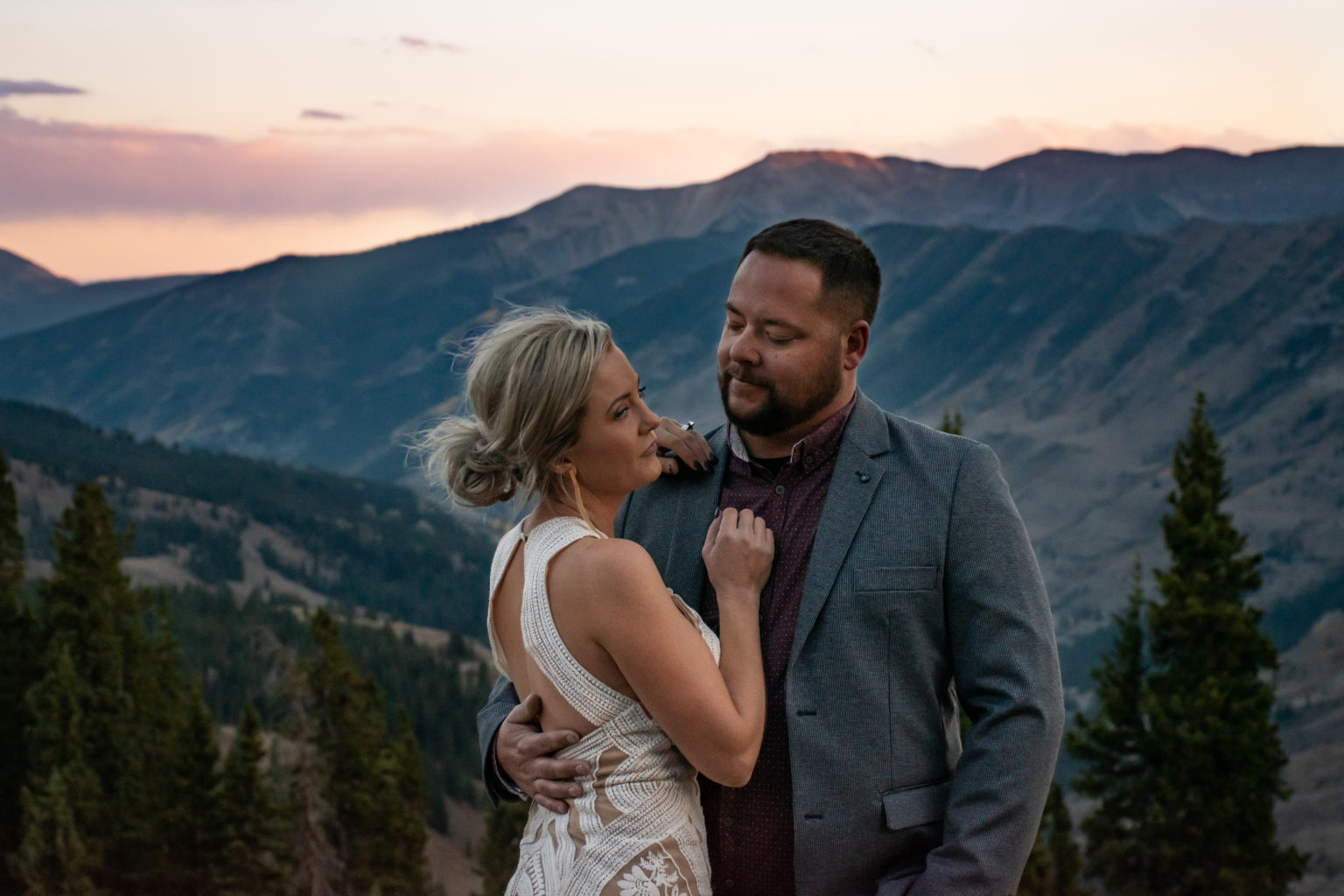 Jessica + Greg Crested Butte Elopement - photographyinthemountains.com